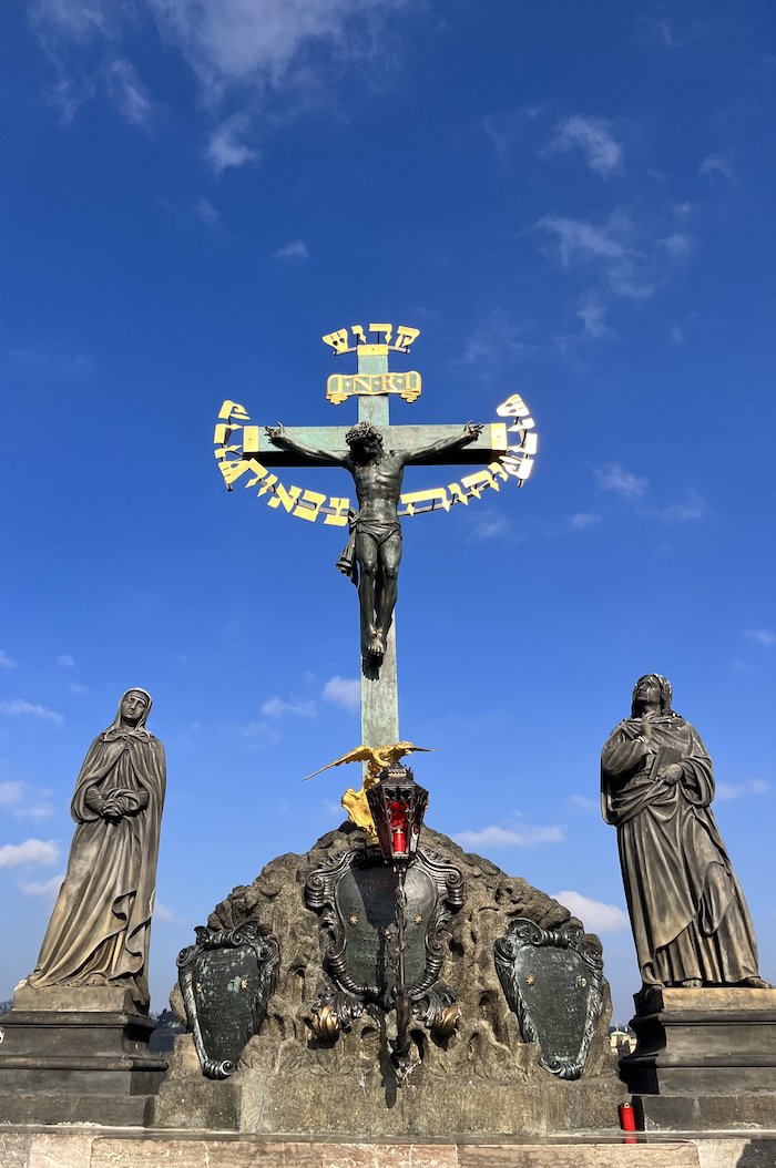 Charles Bridge – Detailed Desrciption, History and Fun Facts | Charles ...